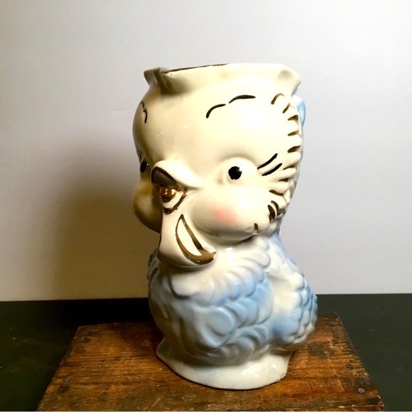 shawnee | Dining | Vtg Shawnee Pottery Blue Bird Owl Pitcher Gold ...